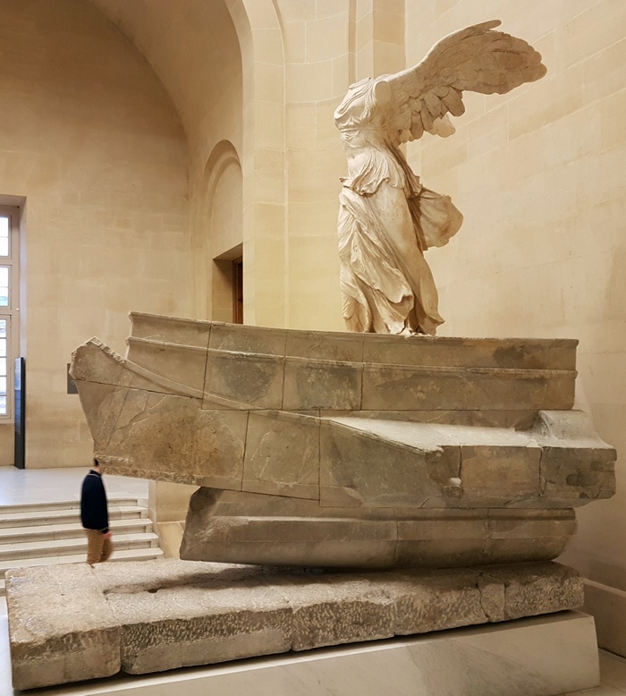 Nike Van Samothrace Louvre