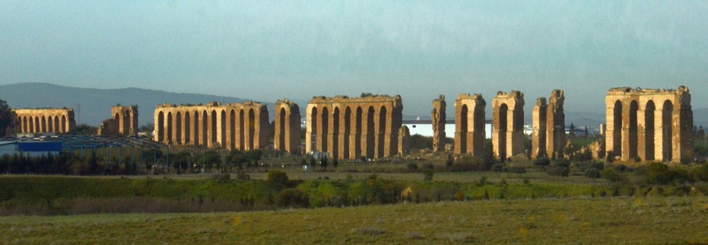 Het aquaduct van Karthago